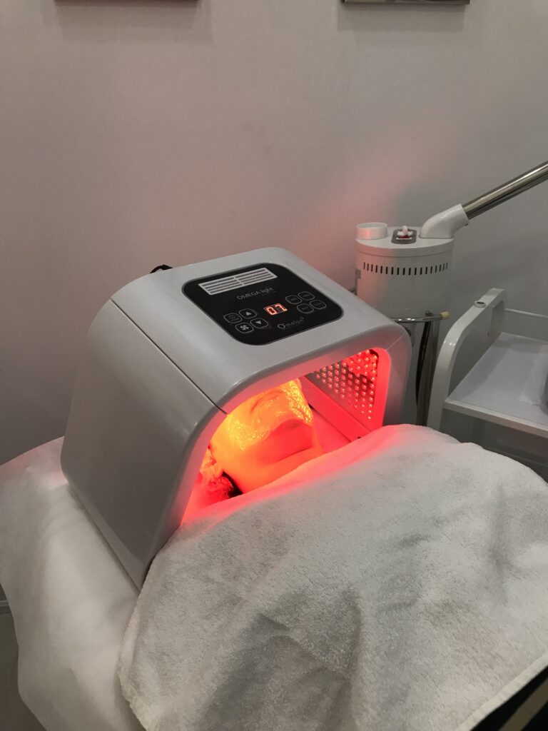 LED Light Therapy | Golden Pulse