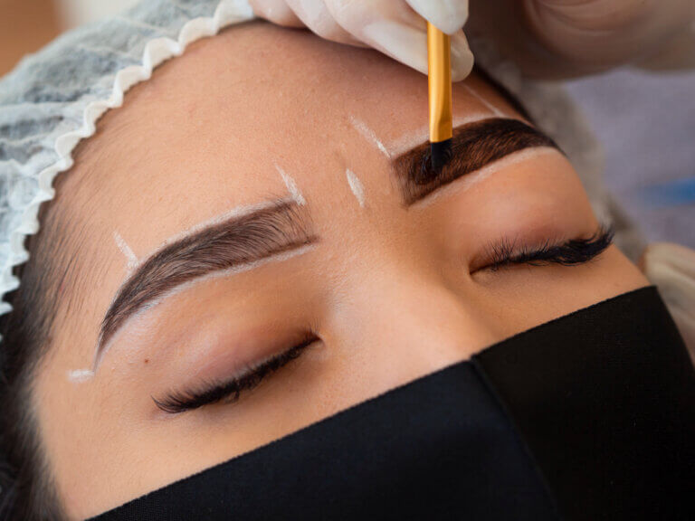 How to remove microblading eyebrows at home? | Golden Pulse